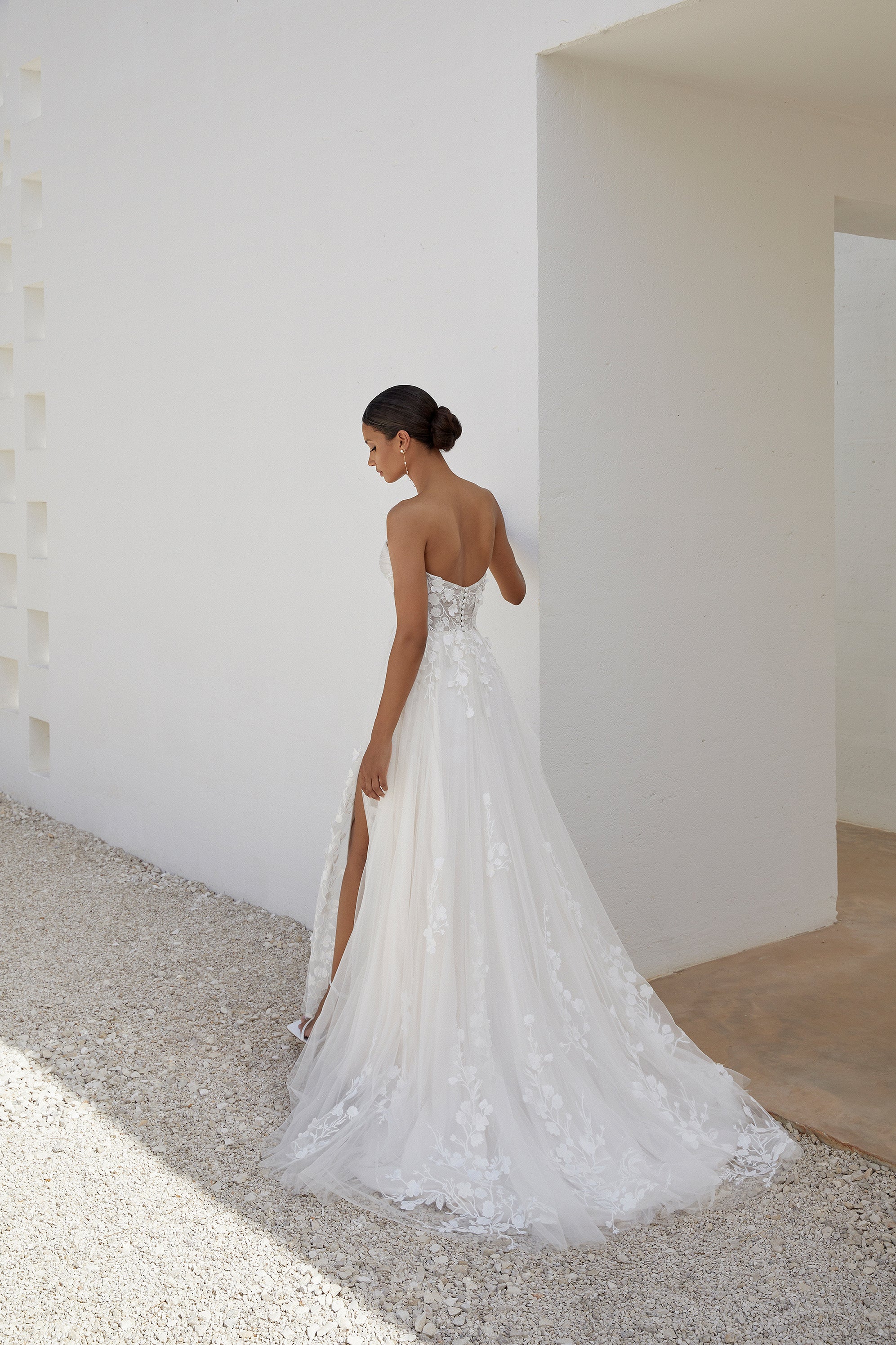 JUSTIN ALEXANDER- Amaryllis — Adore Brides